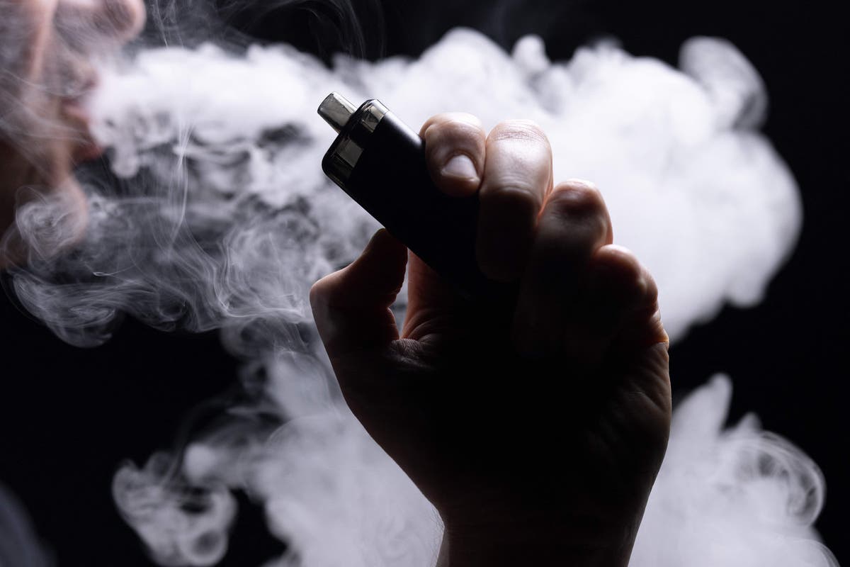 Free Vape Distribution in Hospitals: A New Strategy to Curb Smoking ...