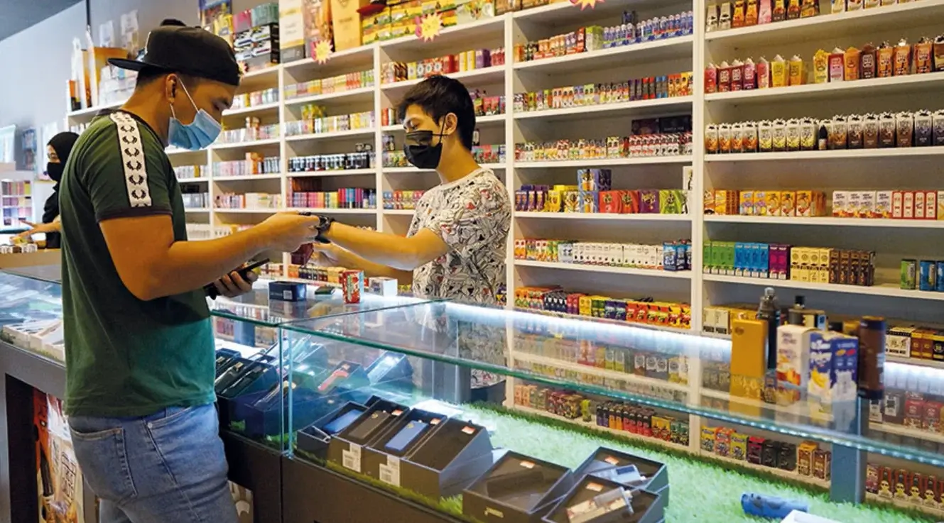 Experts Highlight Reasons for Vaping Popularity Among Teens in Malaysia ...